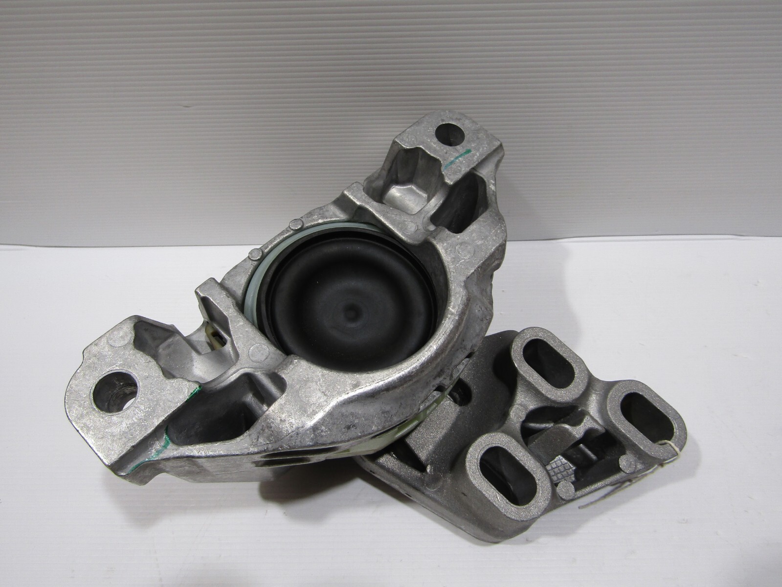 MERCEDES a Class W176 GLA X156 Engine Mount A2462400217 for sale online ...