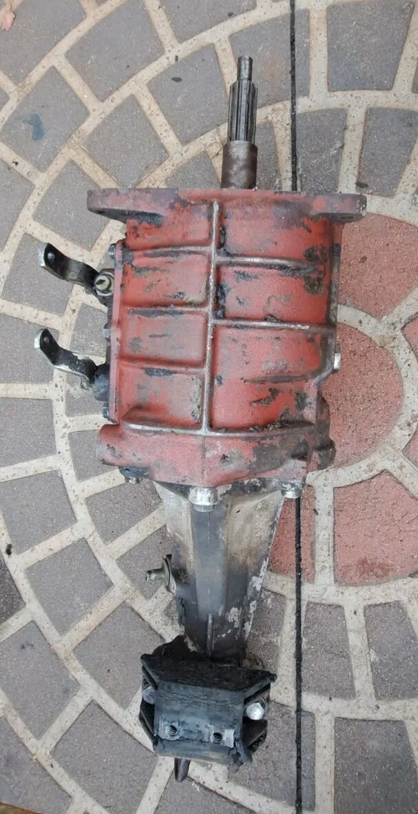 27B9 HOLDEN AUSSIE 3 SPEED SYNCRO GEARBOX & YOKE HT HG HQ HJ HZ HX WB ...