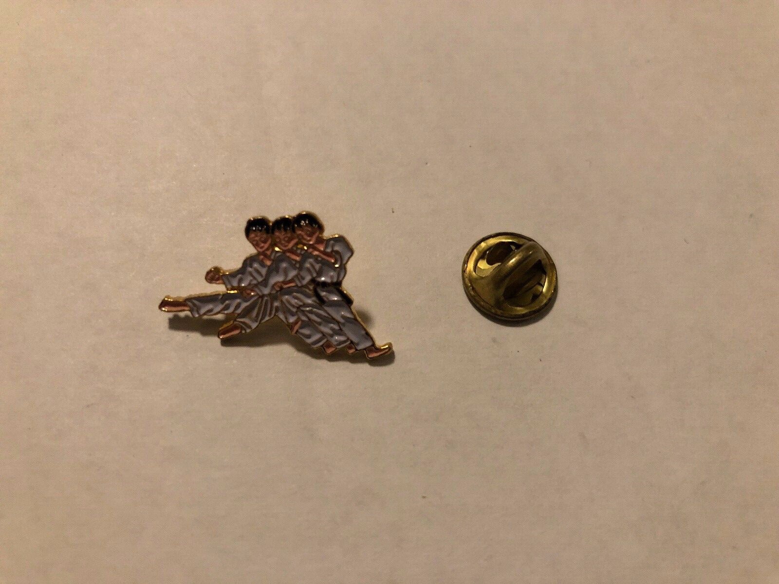 Karate Tae Kwon Do Martial Art Stance Metal & Enamel Lapel Pin Pinback ...
