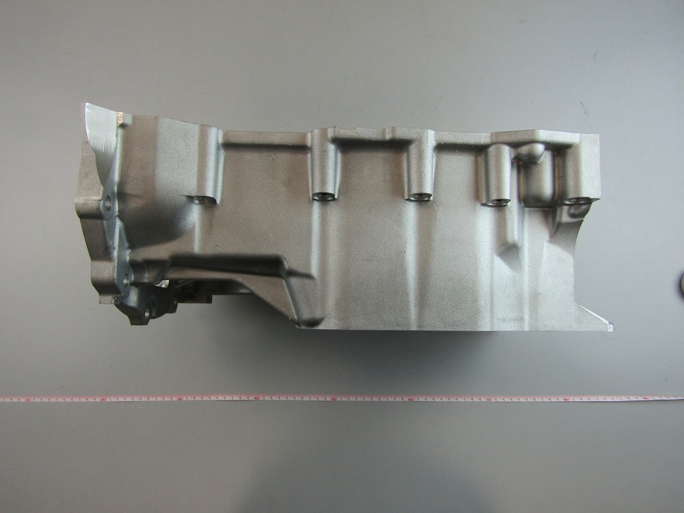 11420-37010 Toyota Crankcase assy, stiffening 1142037010, New Genuine ...