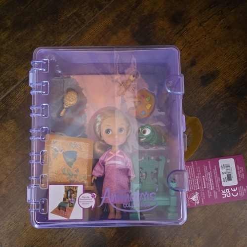 New Disney Animators’ Collection Rapunzel Mini Doll Playset in carry ...