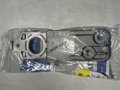 GM OEM 13-17 Malibu Cooling Radiator Components-Radiator Lower Bracket ...