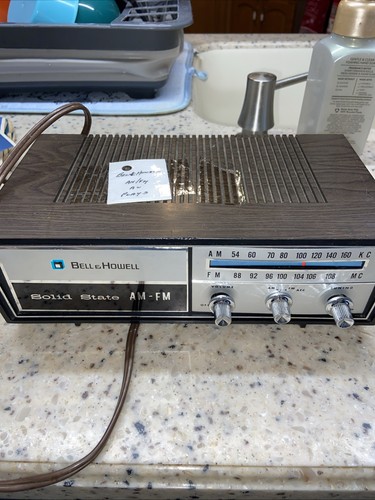 Vintage Bell & Howell AM/ FM Radio.Made In Okinawa. Powers On | eBay