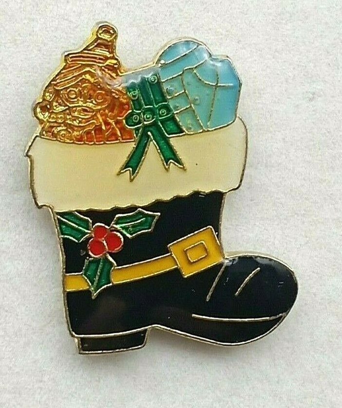 Christmas Boot Lapel Brooch Pin Enamel Gold Tone Metal Holly Berries ...