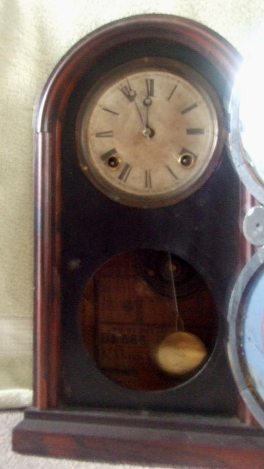 An old INGRAHAM round top clock. It is in very condition = runs X well ...