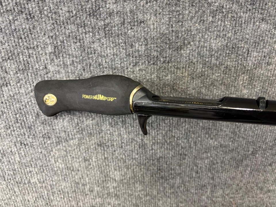 Bass Pro Shop Power Stick Hump Grip IM-6 Graphite PS56H 5’6” Hvy Act ...
