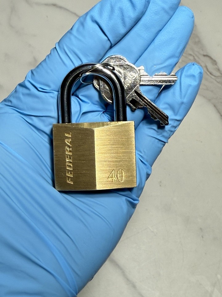 Federal 40 Lock Brass Padlock w/ 2 Keys | eBay