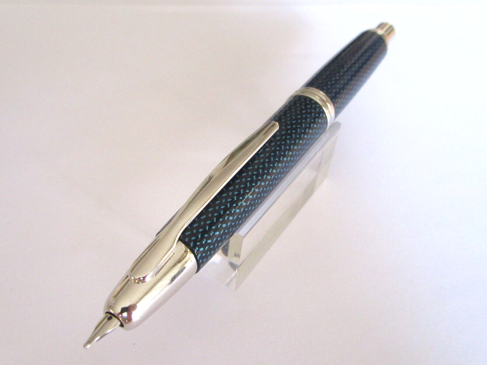 Mythical Retractable Fountain Pen Pilot Capless Graphite Carbon New ...