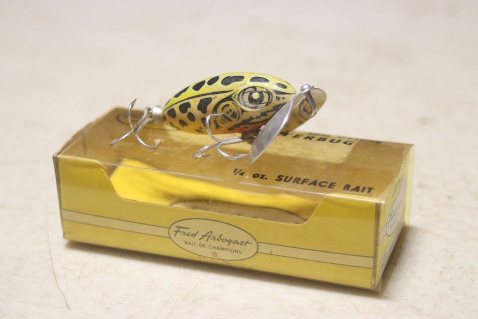 Lot of 8 Fred Arbogast Jitterbug Lures in Boxes | eBay