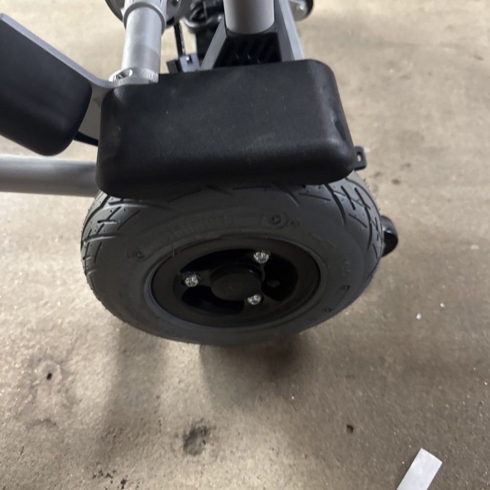 Zinger ZR 10.1 Powered Folding Chair FOR PARTS/REPAIR LOCAL PICKUP ONLY ...