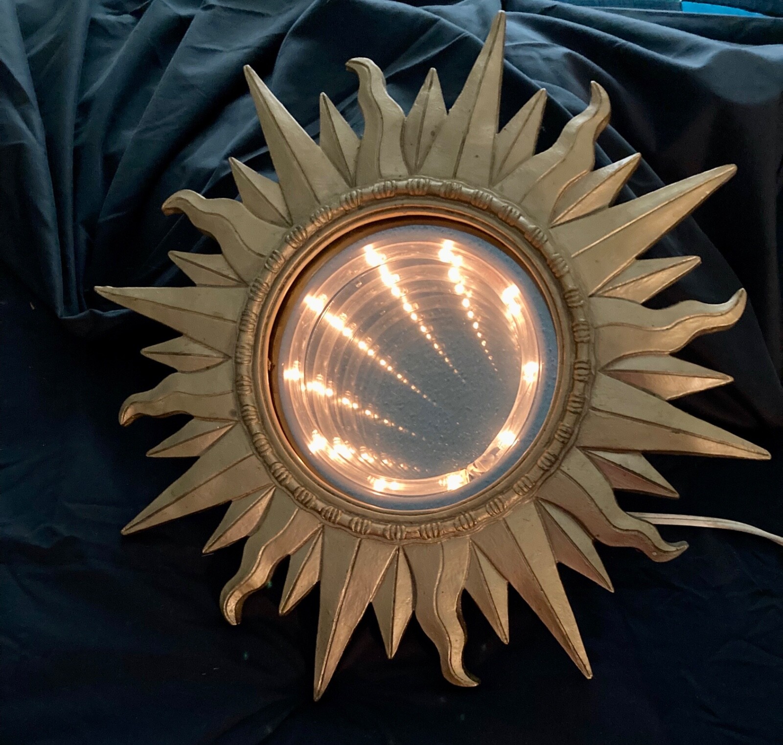 Mid Century Sunburst Sun Star Infinity Mirror. 17” across, wall mount ...