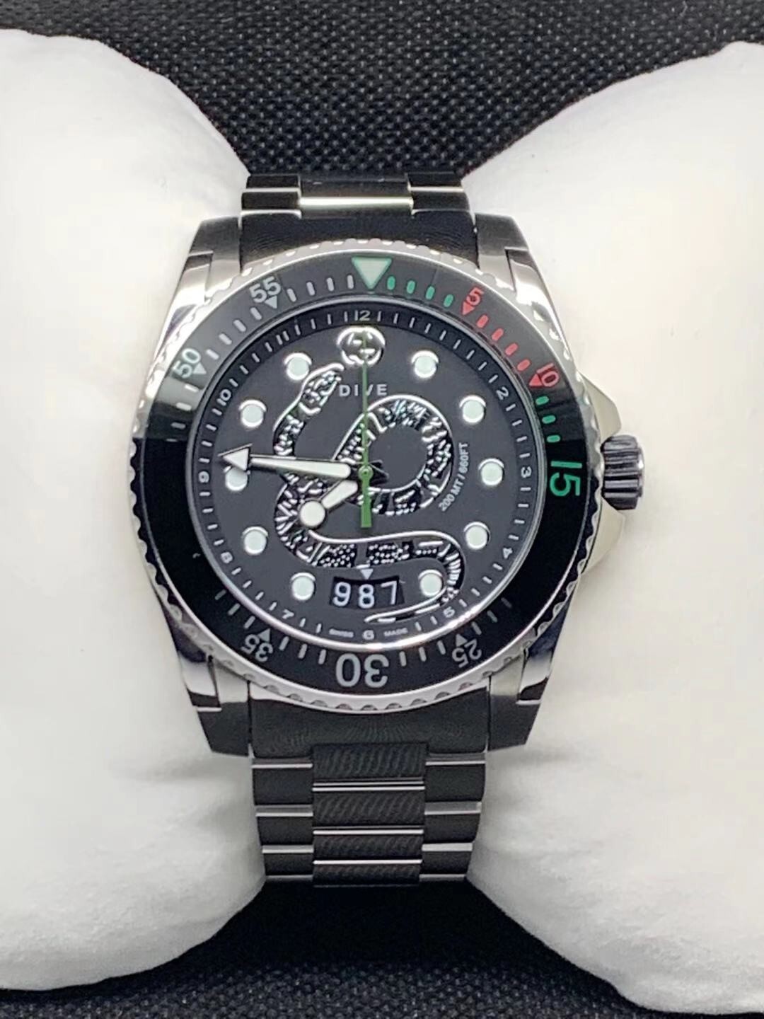 Gucci Dive YA136218 Black Dial with Snake Motif 45 mm Steel Men`s ...