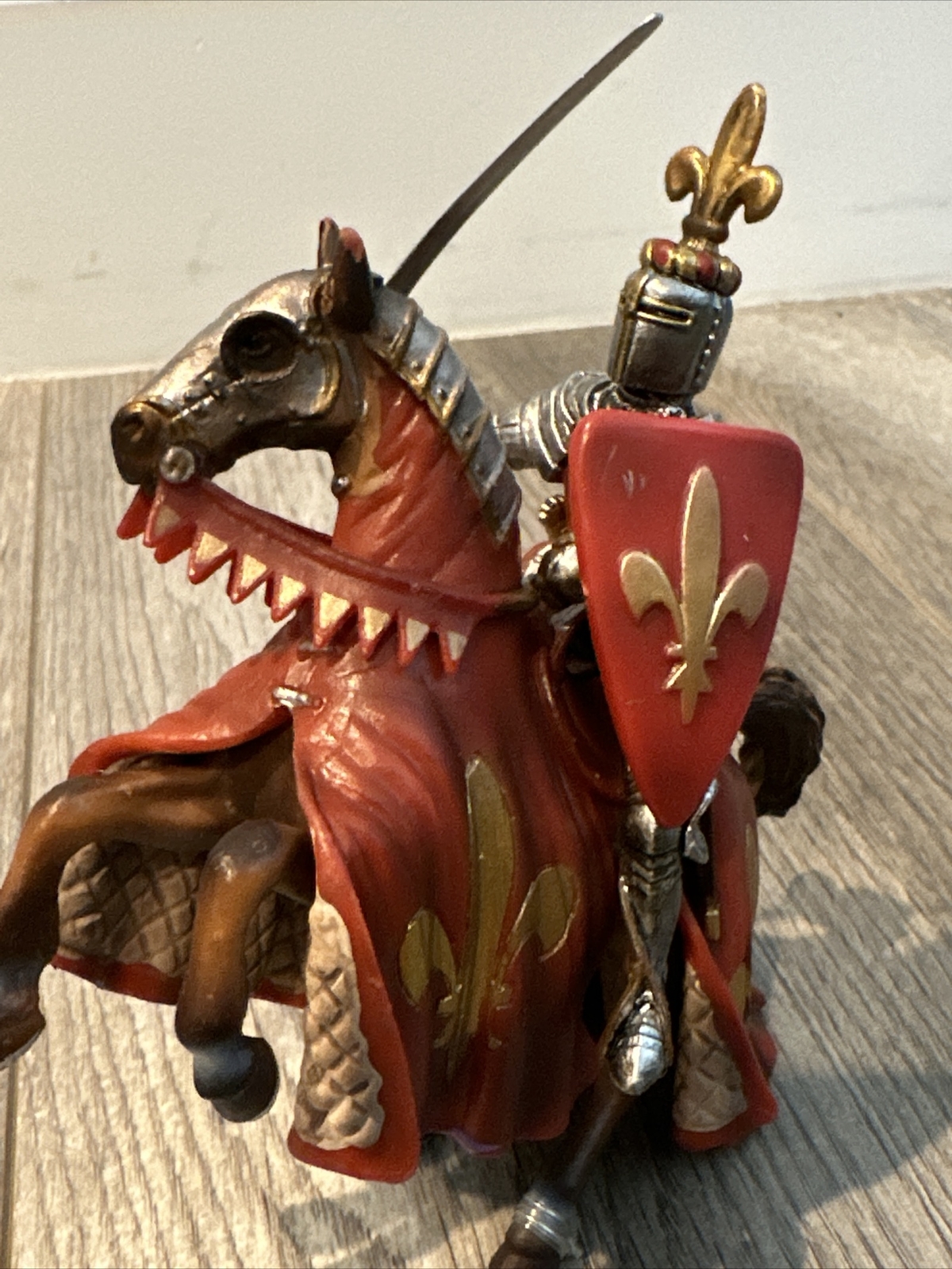 Schleich RETIRED 70018 Prince on Reared Up Horse Ritter Knight Red | eBay