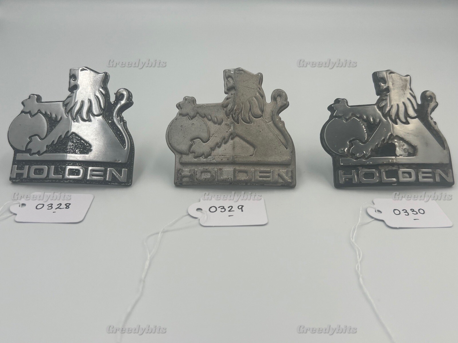 Holden Commodore VH Grill Badge Genuine Holden | eBay