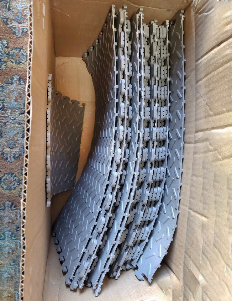 Husky Gray 18x18in 72 Thick PVC Interlocking Floor Tiles Plus 20 Halves ...