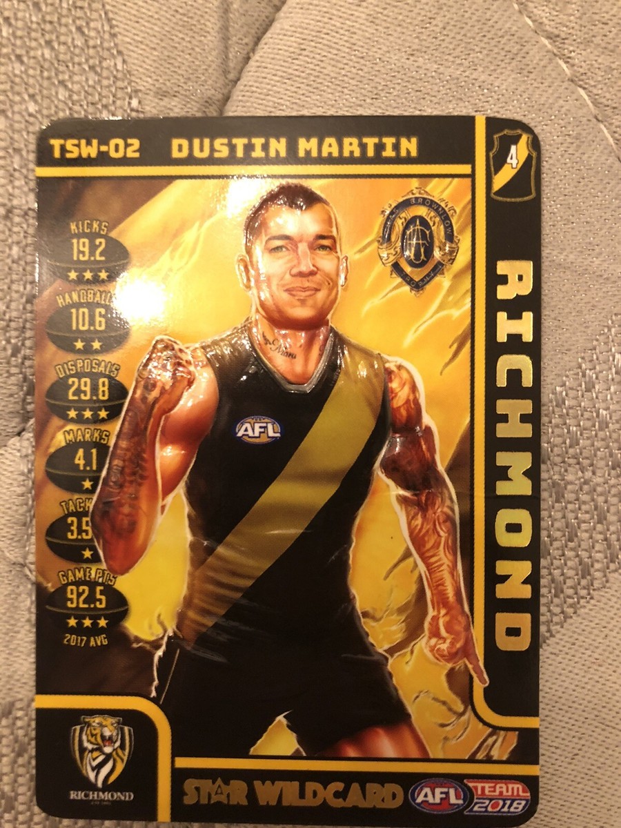Modelo Marrom Dustin Dustin Nobbe