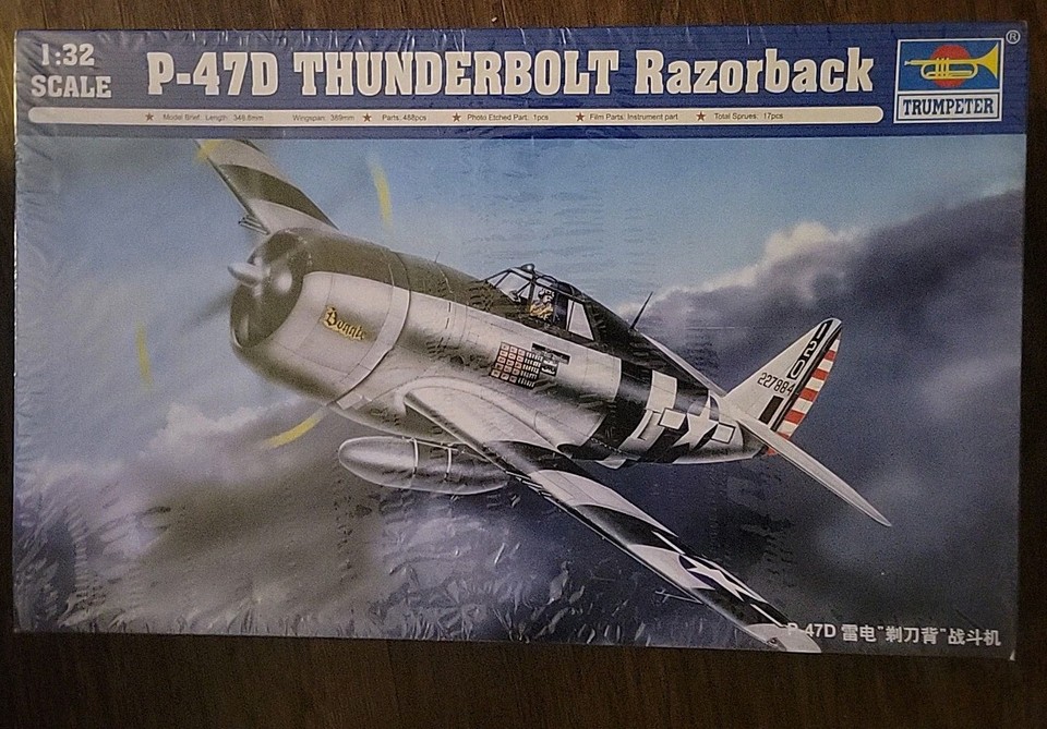 TRUMPETER 02262 1/32 REPUBLIC P-47D THUNDERBOLT RAZORBACK KIT Brand New ...