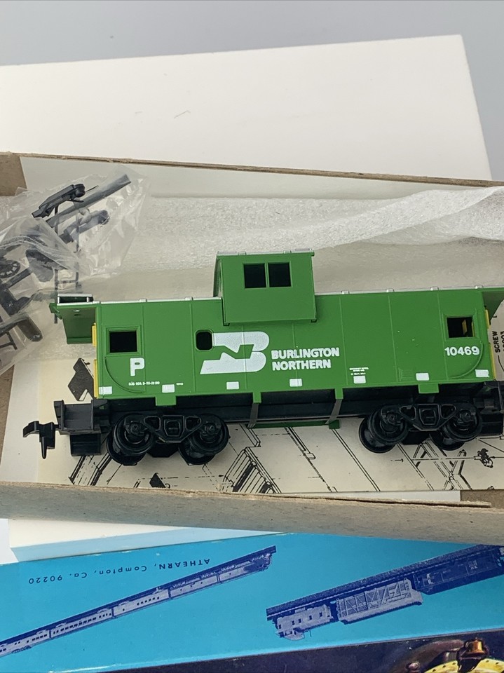 Athearn Kit 5361 HO Scale Burlington Northern BN 36' Wide Vision ...