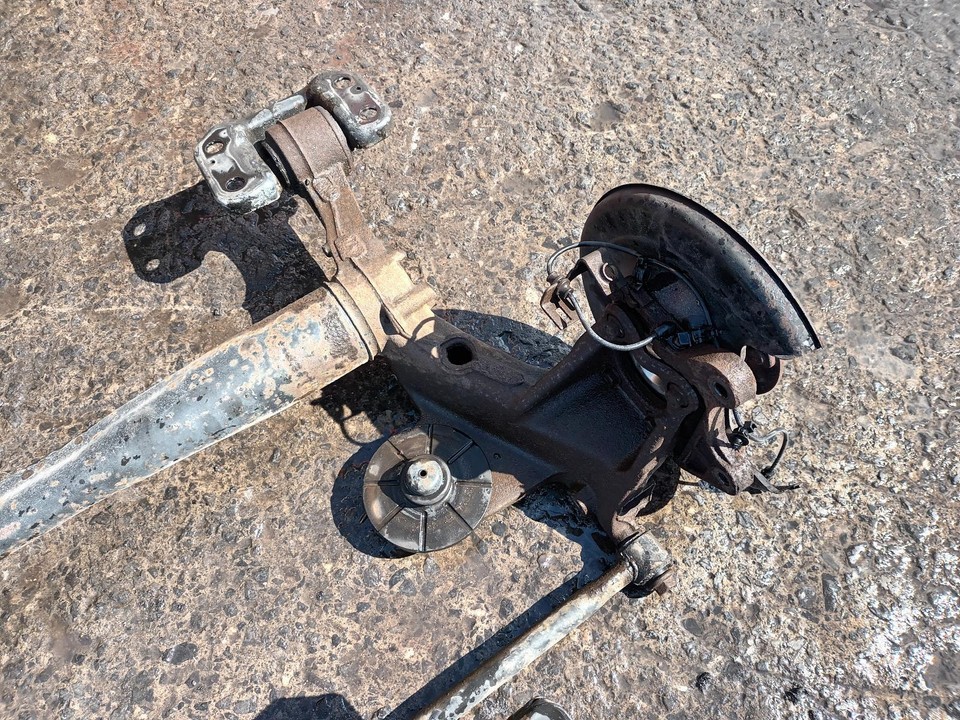 Vauxhall Astra Mk6 09-18 Disc Rear Axle With Watts Linkage 13427779 ...