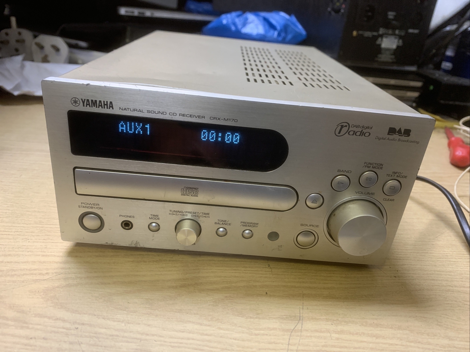 Yamaha CRX-M170 Natural Sound CD Player and Radio Receiver - Faulty ...