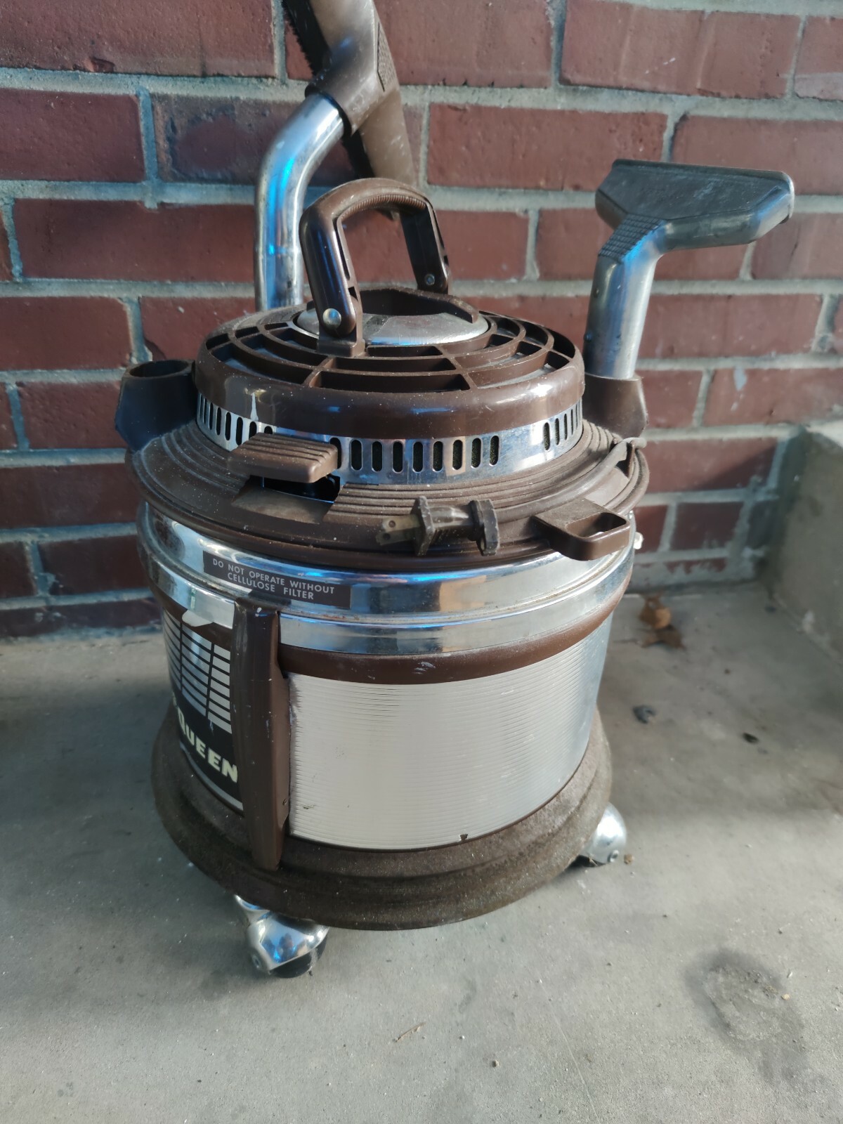 Vintage FILTER QUEEN Vacuum Cleaner Model D31X Brown ~ Tested | eBay