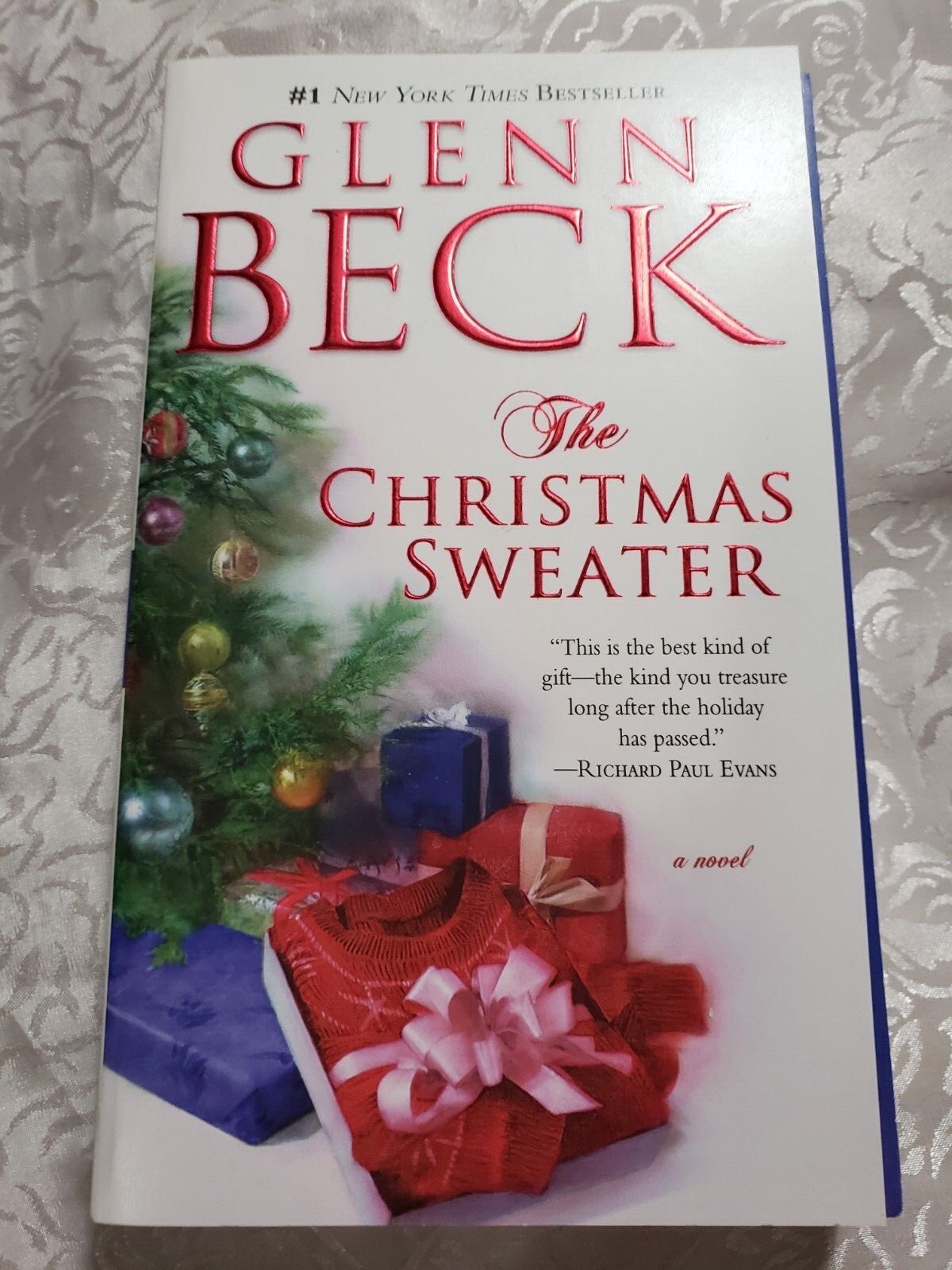 The Christmas Sweater by Kevin Balfe, Glenn Beck and Jason Wright (2010 ...