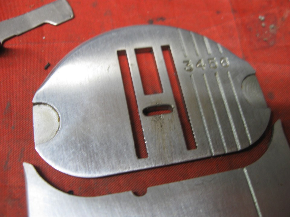 Singer Touch & Sew 648 Sewing Machine Needle Throat Bobbin Plate Feed ...