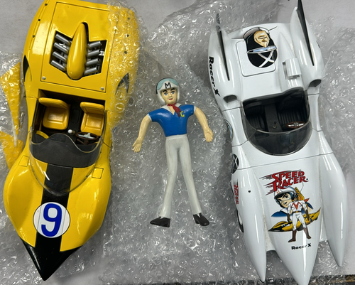 PAIR SPEED RACER 1:18 SCALE LOT OF RACER X CARS SHOOTING STAR + MACH 5 ...