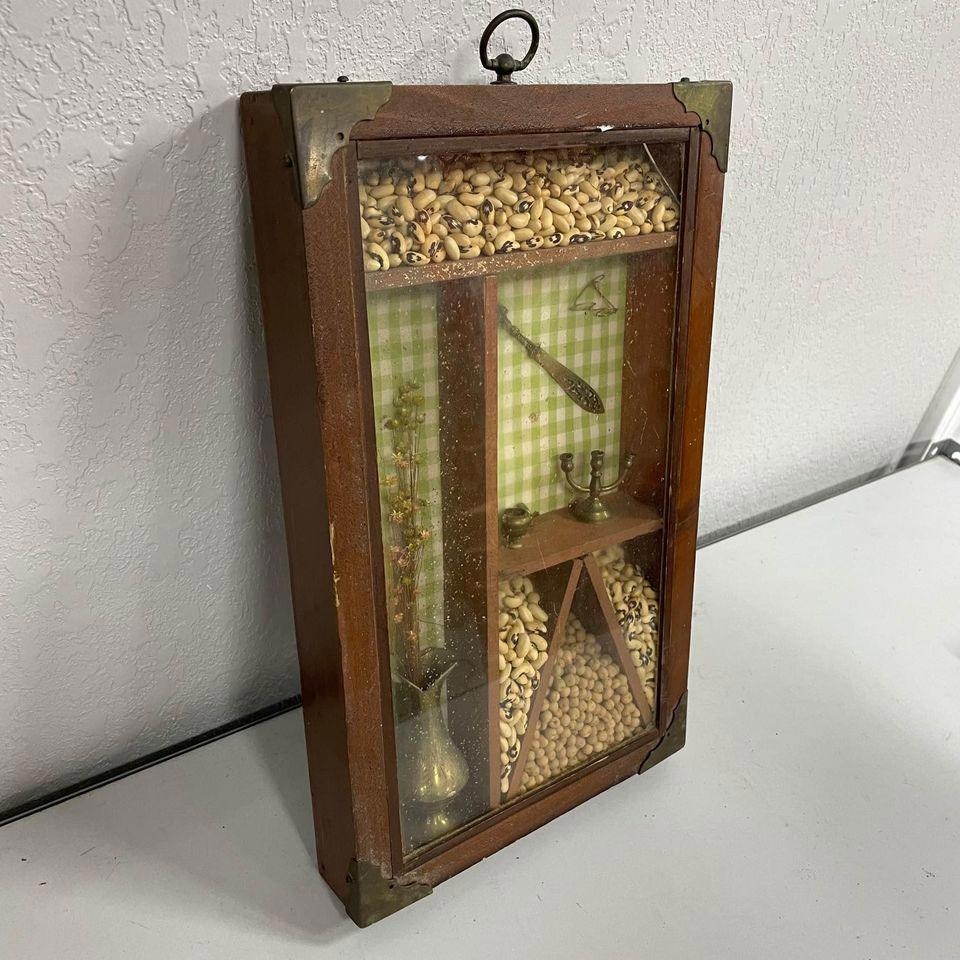 VTG Shadowbox Shadow Box Trinket Shelf Display Piece w Brass / Beans ...