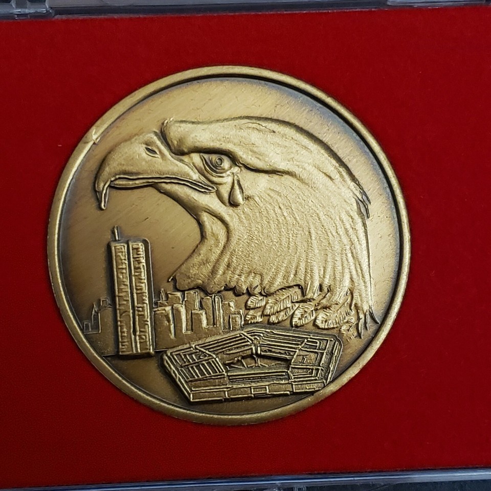 9/11 Commemorative Coin with Case Medallion Bald Eagle Twin Towers ...