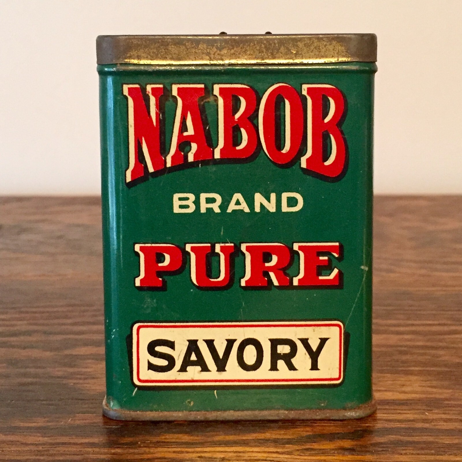 VINTAGE ANTIQUE CANADIAN NABOB BRAND PURE SAVORY SPICE TIN (FULL OF ...