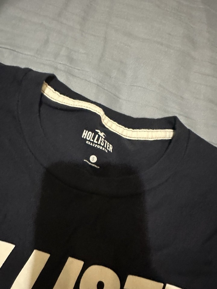 Hollister California T-Shirt Men's Small S Blue Gray Colorblock Graphic ...