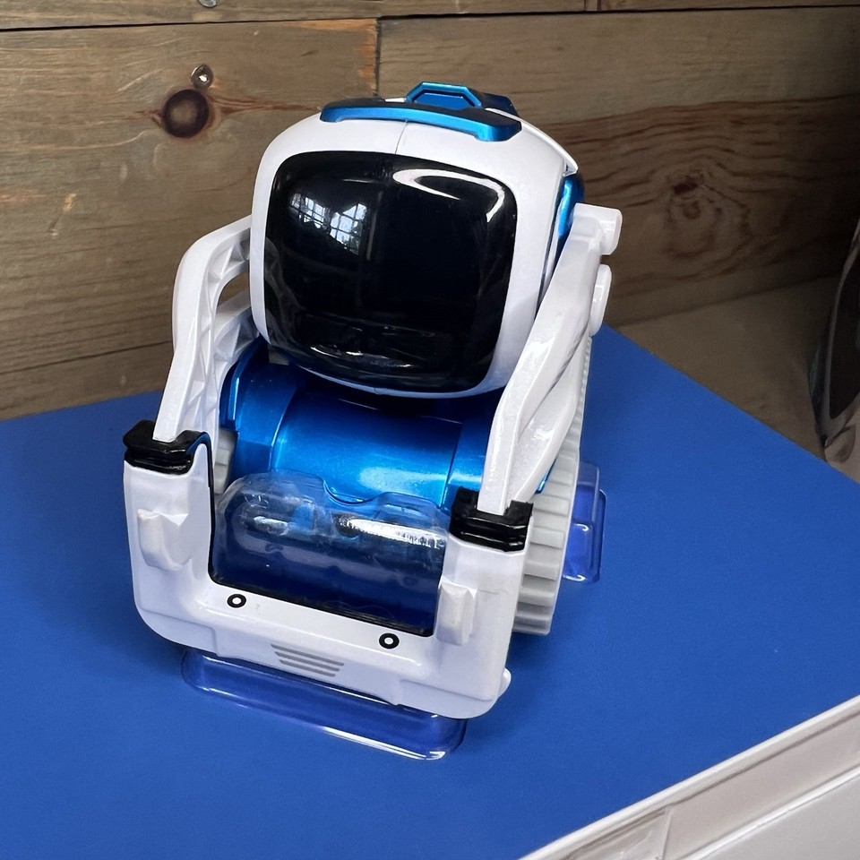 Anki Cozmo Blue Interstellar Robot Bundle Limited Edition Base Kit ...