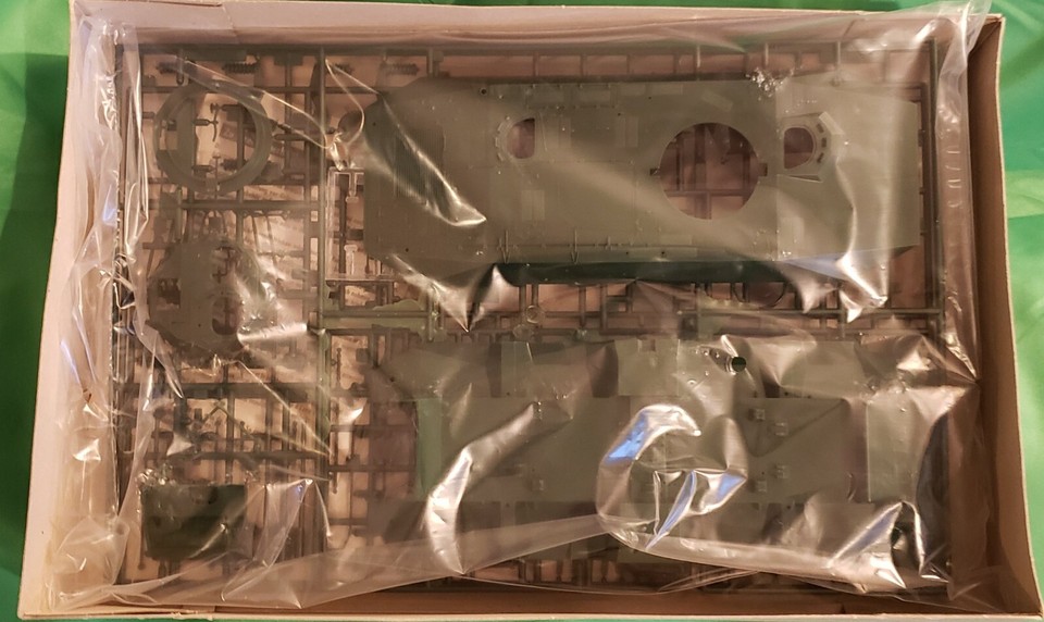 Spähpanzer 2 Luchs (SpaePz 2 "Luchs") IFV 1:35 Revell kit **NEW** | eBay