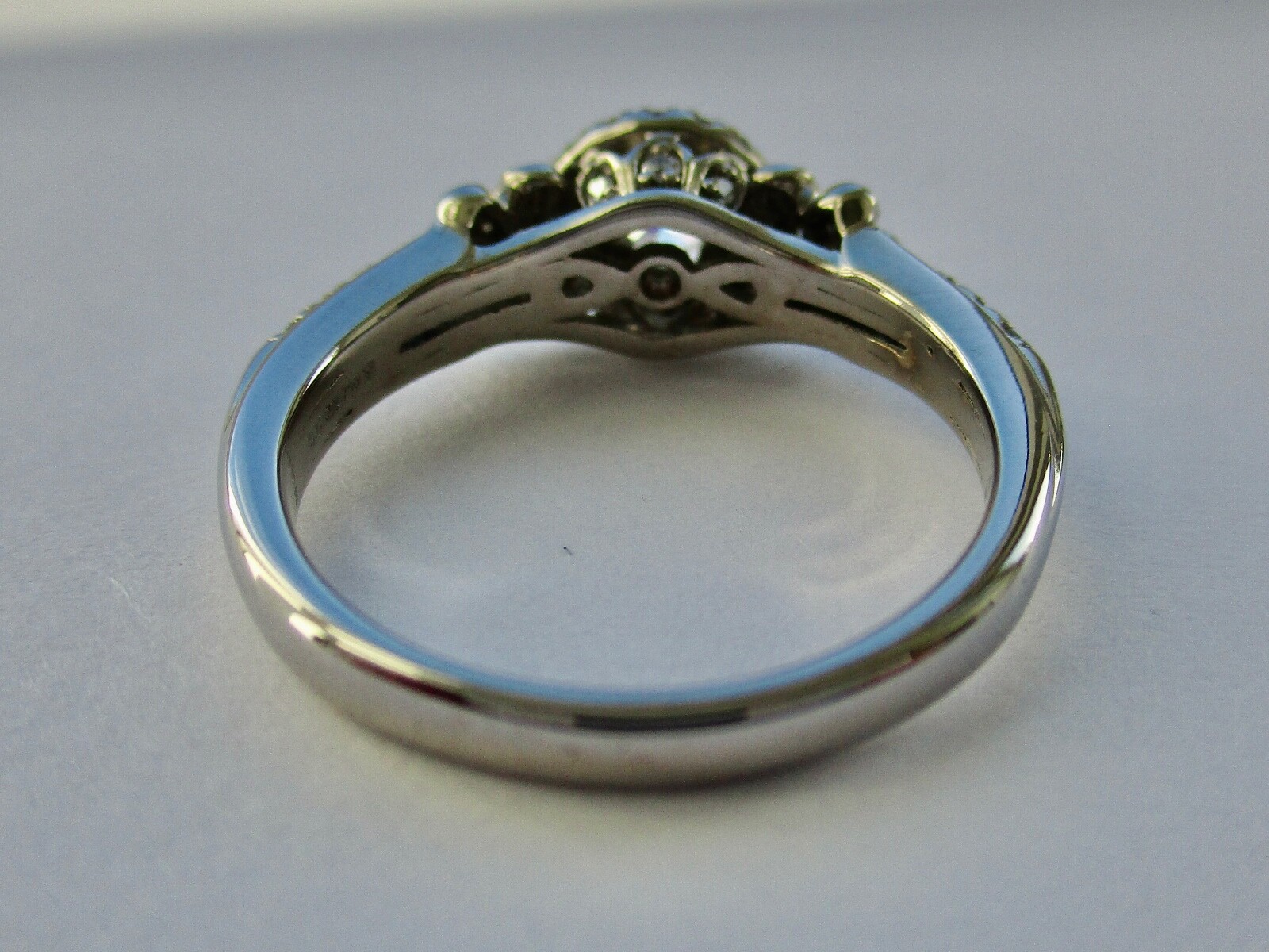 Emmy 18ct Gold 0.50 Point Diamond Halo Engagement Ring White Gold Size ...