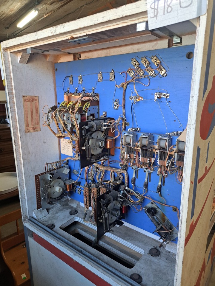 1960's BALLY GOLD RUSH PINBALL MACHINE - NEEDS COIN MECH & MAYBE MORE ...