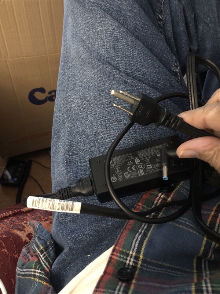 Genuine 65W HP 19.5V 3.33A AC Adapter IS 13252 IEC 60950-1 R-41012327 ...