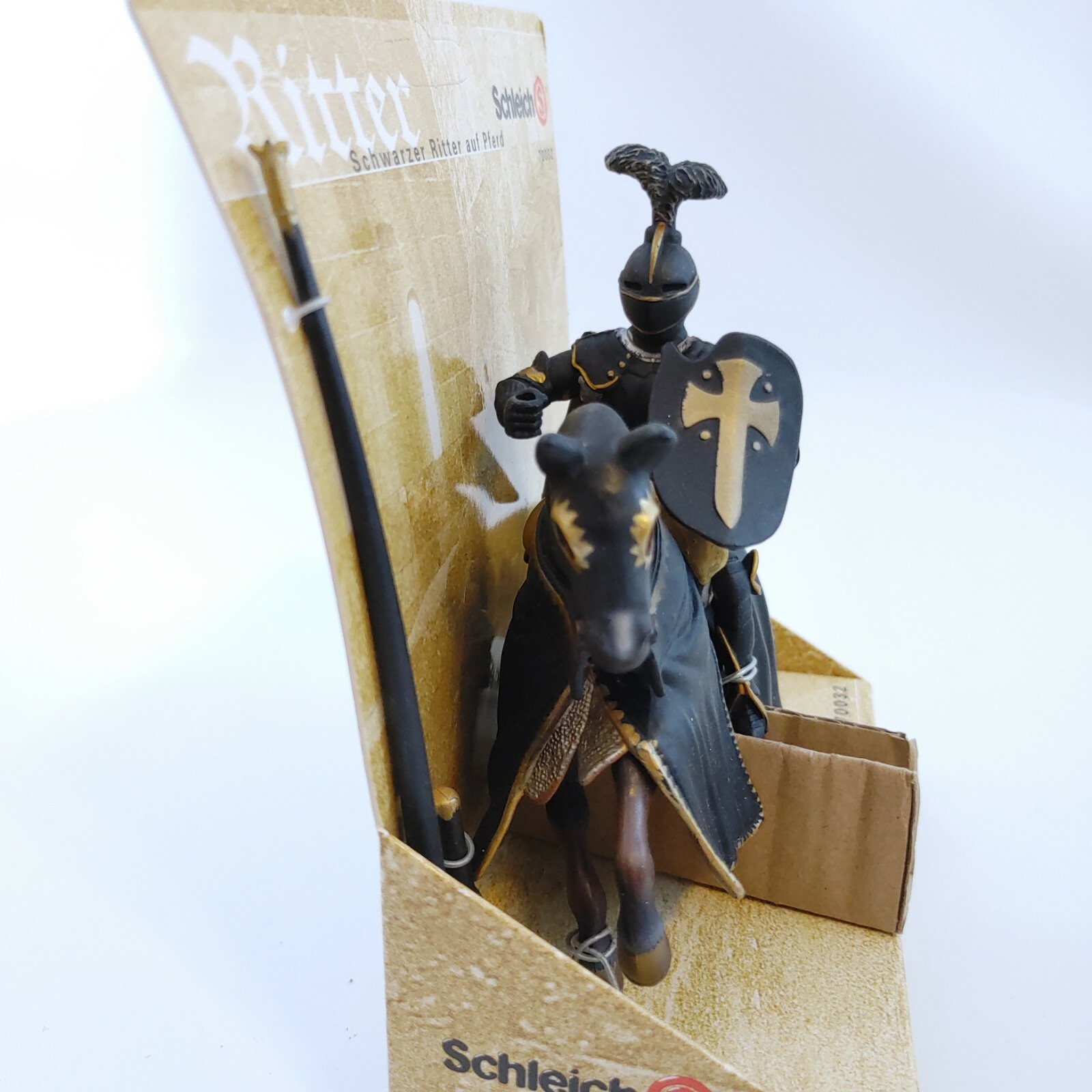 SCHLEICH Ritter Schwarzer Auf Pferd (70032) Black Knight w/Jousting ...