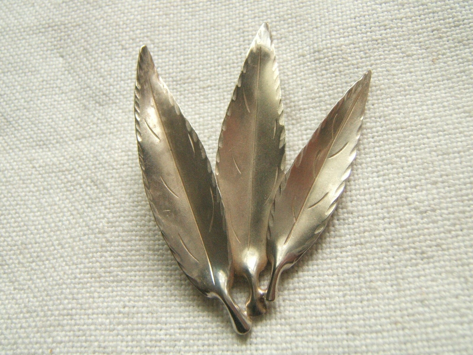 VINTAGE NYE STERLING SILVER LEAF PIN | eBay