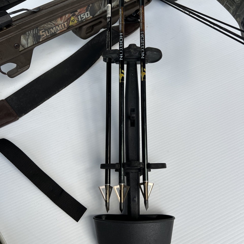 Horton Summit 150 crossbow crossbow camouflage W/4 Arrows , Quiver And ...