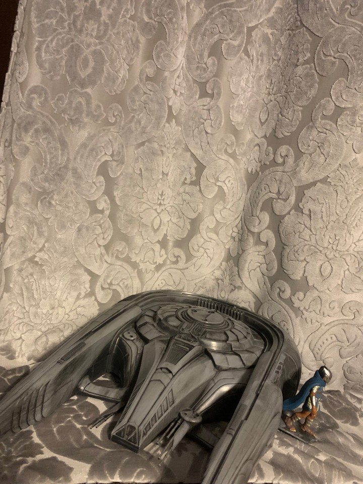 Predator Badlands Exclusive Popcorn Bucket Bundle and keychain In Hand ...