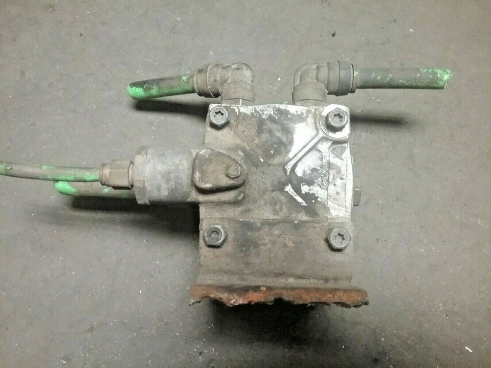 BENDIX AIR BRAKE RELAY VALVE 909828 | eBay