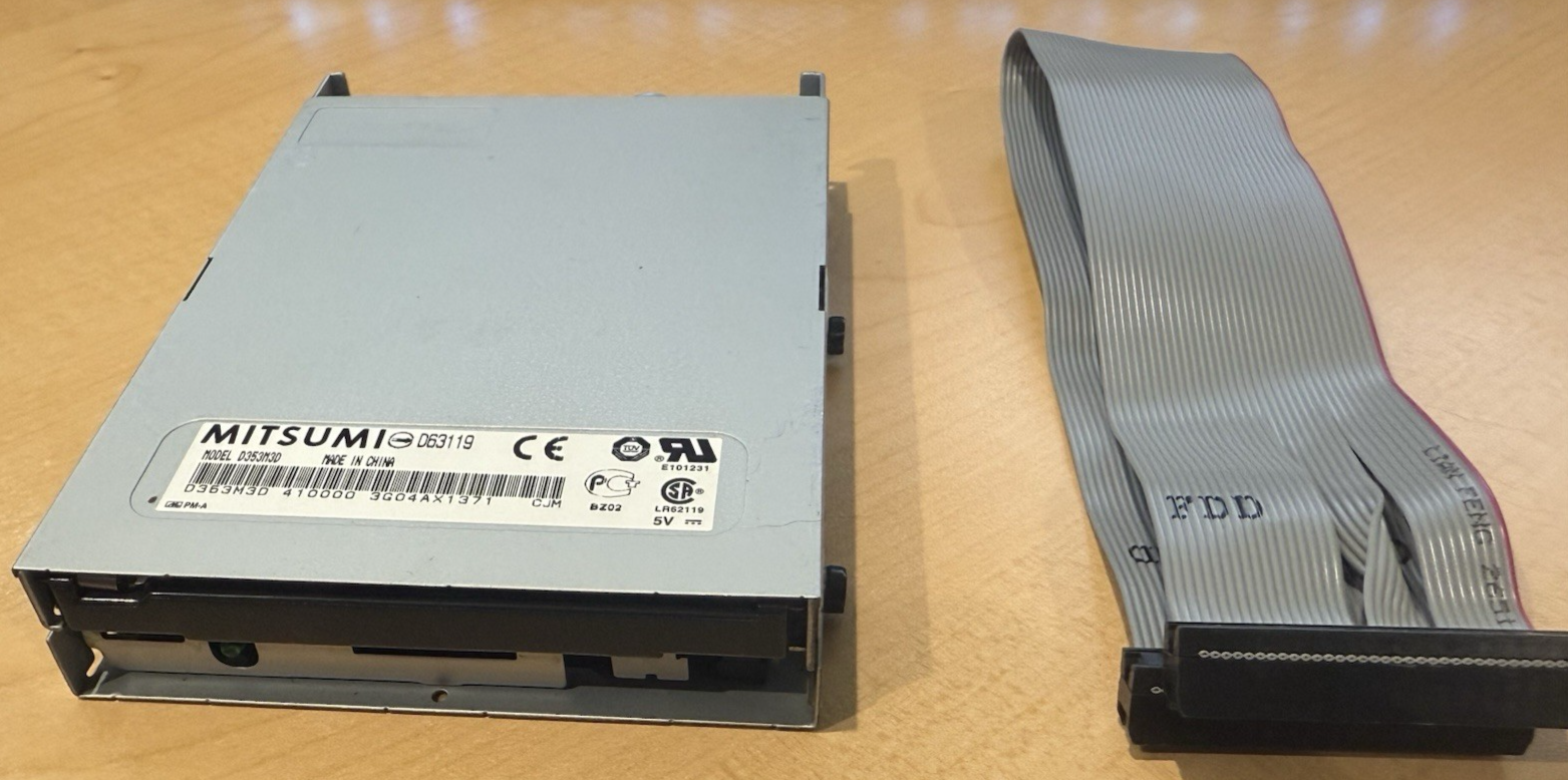 MITSUMI D353M3D 1.44MB FLOPPY DISK DRIVE NO FRONT BEZEL WITH CABLE ...