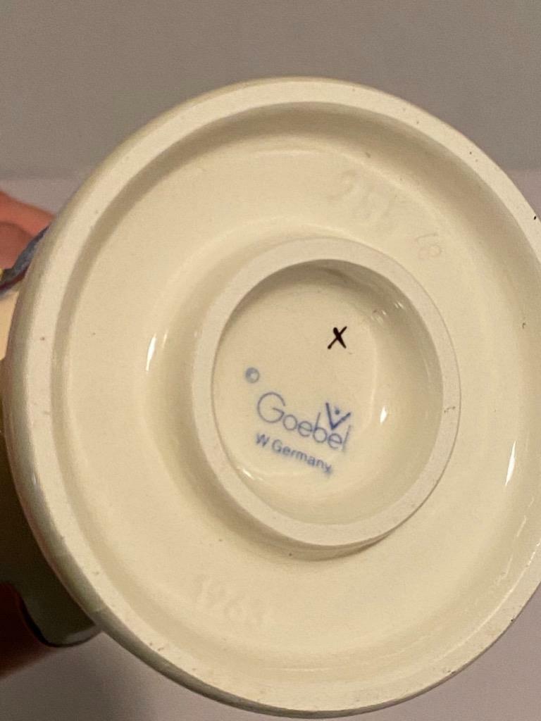 Goebel Hummel A Stitch in Time Figurine Backstamp 5 Girl Knitting No ...