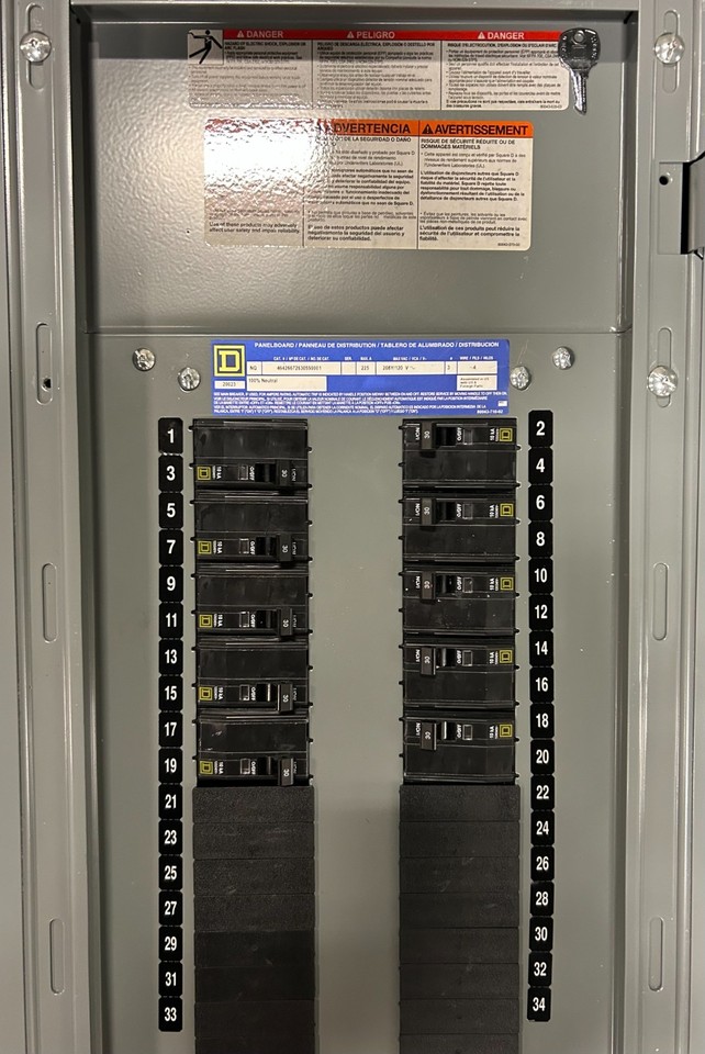 Square D 46426672630550001 Main Lug Panelboard 225A 208Y/120V 3-Phase ...