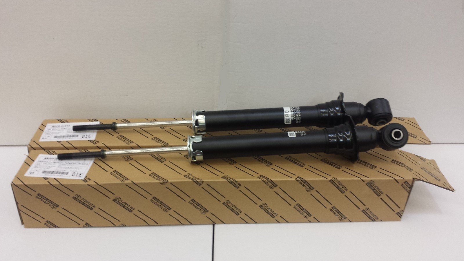 LEXUS OEM FACTORY REAR SHOCK SET 2006-2010 SC430 48530-80333 (QTY 2) | eBay