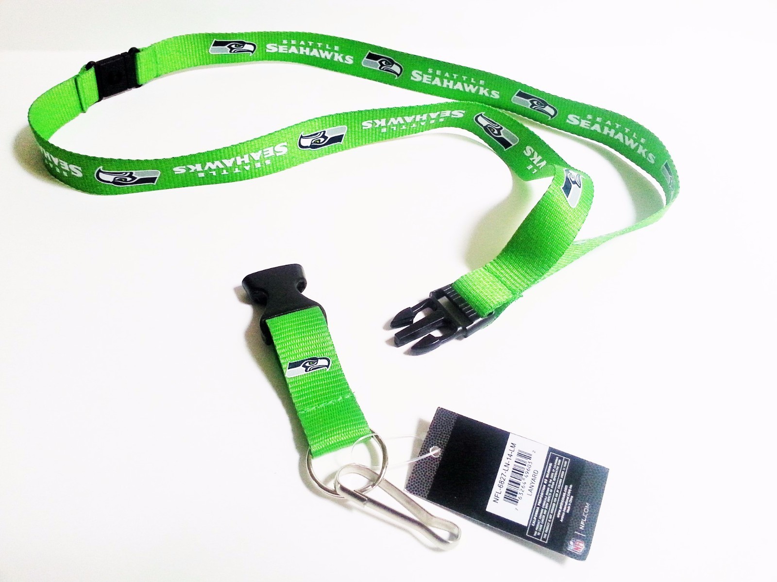 Seattle Seahawks Green Lanyard Detachable Keychain Badge Holder NFL ...