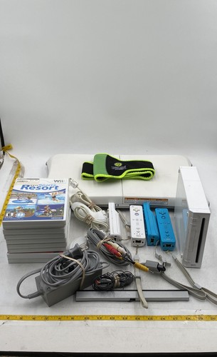 Nintendo Wii Home Console 10 Games & 4 Controllers And Wii Fit Board ...
