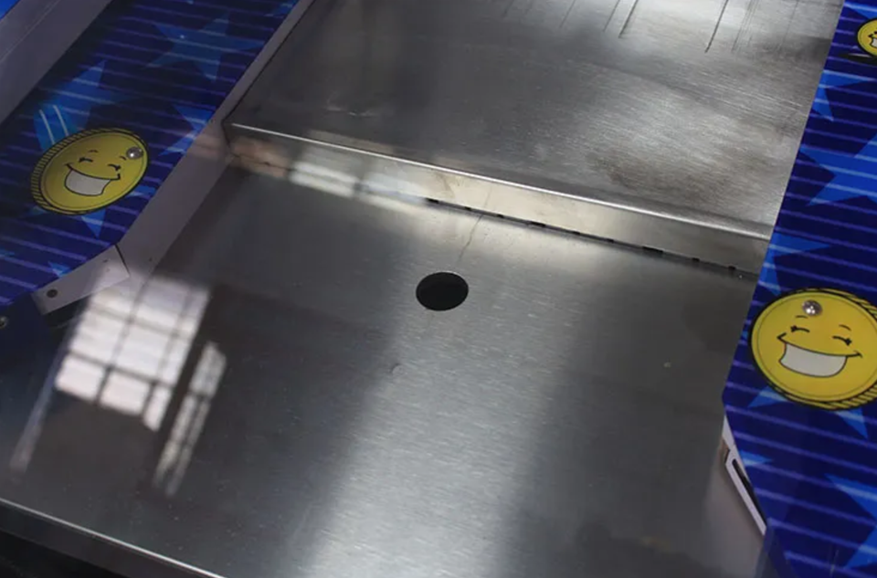 Bonus Hole Quarter Coin Pusher Slider Arcade Machine Game Fun RARE ...