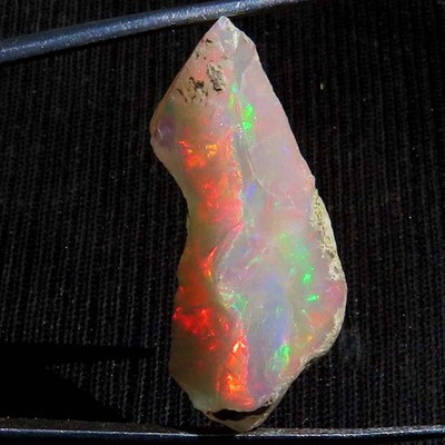 NATURAL PLAY OF COLOR ETHIOPIAN OPAL ROUGH GEMSTONE 12.25 Cts (12x27x7 ...
